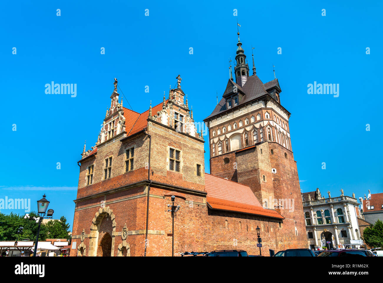 Turm tor haus -Fotos und -Bildmaterial in hoher Auflösung – Alamy