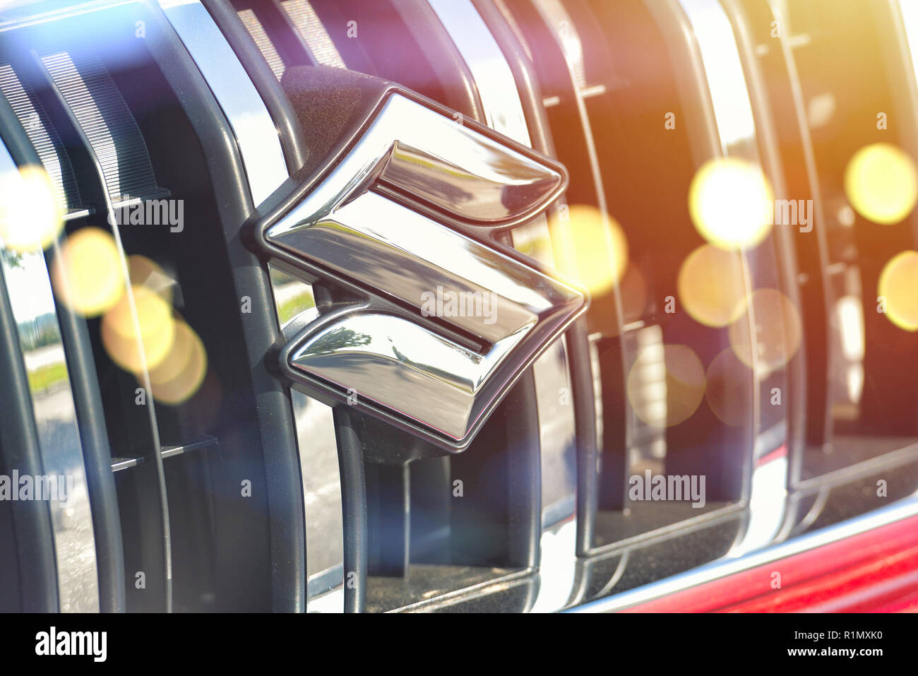 Suzuki car logo -Fotos und -Bildmaterial in hoher Auflösung – Alamy