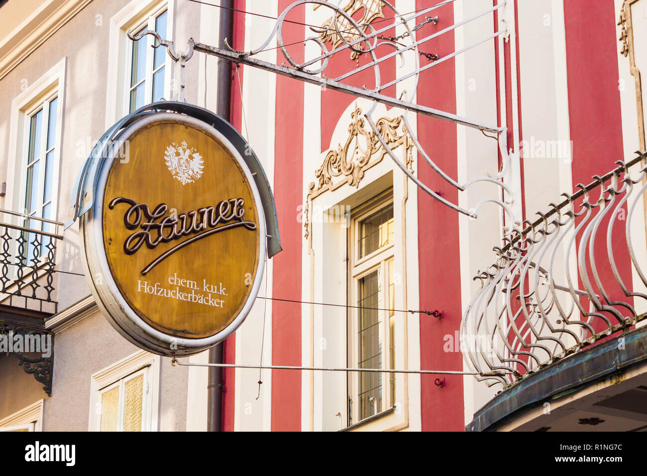 Bad Ischl, Österreich - 20. April 2018: Vintage Tafel von bekannten ...