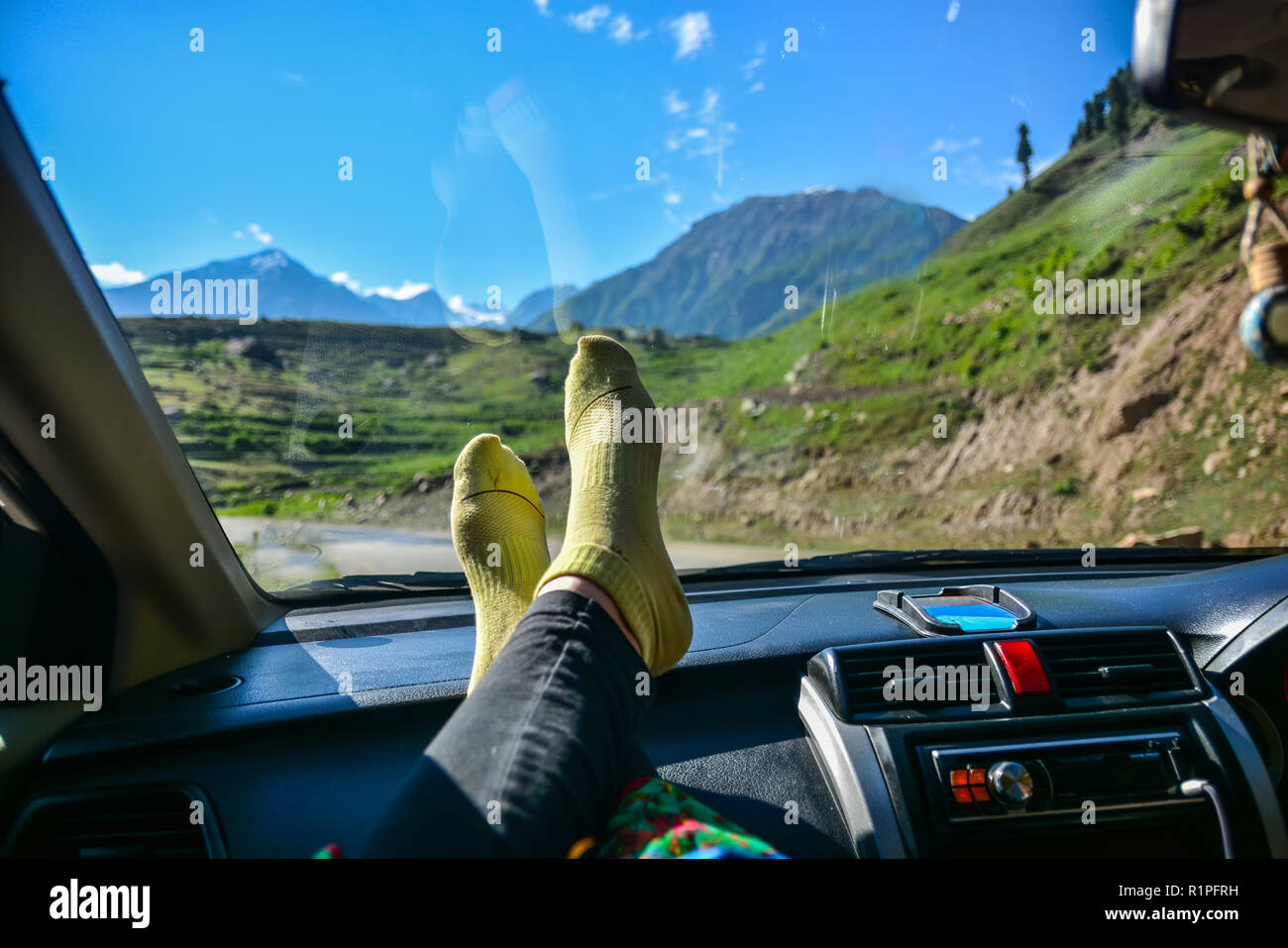 Pashtun dress -Fotos und -Bildmaterial in hoher Auflösung – Alamy