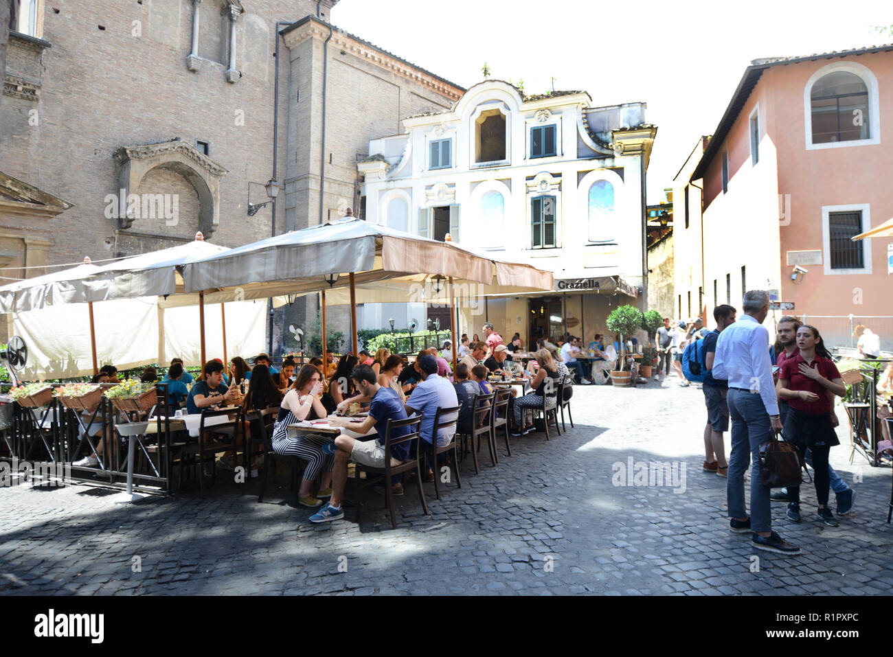 Tonnarello Restaurant auf der Via della Paglia in Rom Trastevere ...