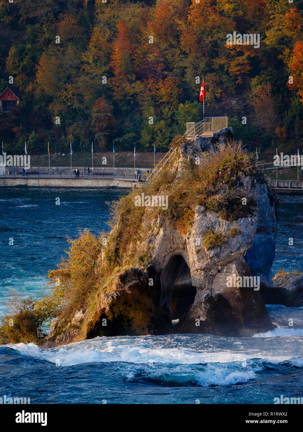 Neuhausen neuhausen rheinfall -Fotos und -Bildmaterial in hoher ...