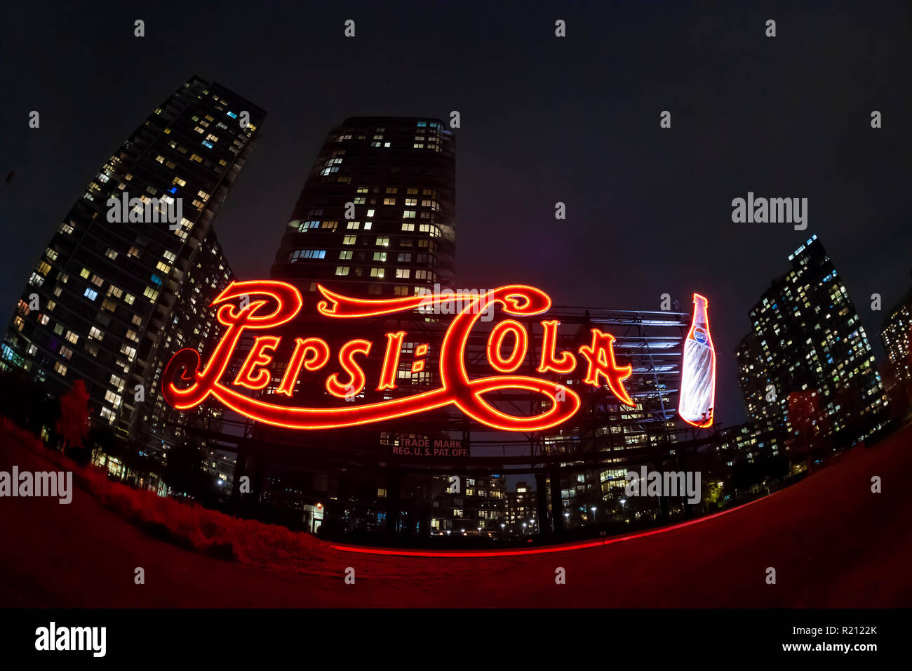 Die ikonischen Pepsi-Cola Zeichen ist alles, was von der Pepsi-Cola ...