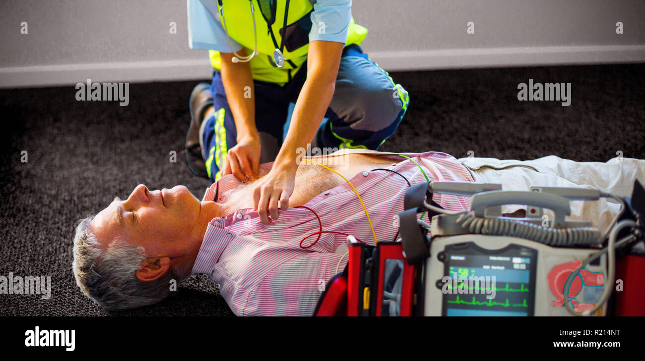 Externer defibrillator -Fotos und -Bildmaterial in hoher Auflösung – Alamy