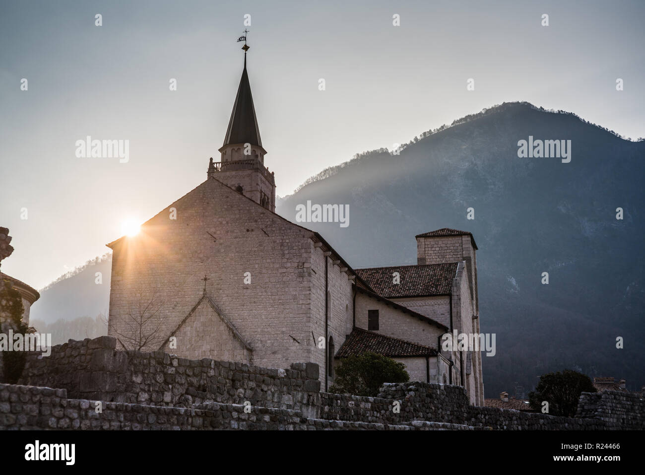 Venzone italy -Fotos und -Bildmaterial in hoher Auflösung – Alamy