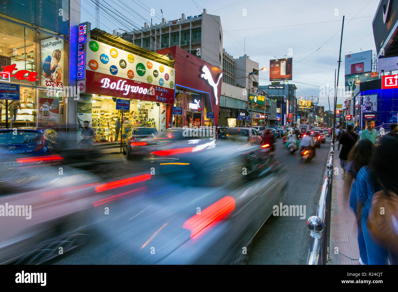 Brigade road bangalore -Fotos und -Bildmaterial in hoher Auflösung – Alamy