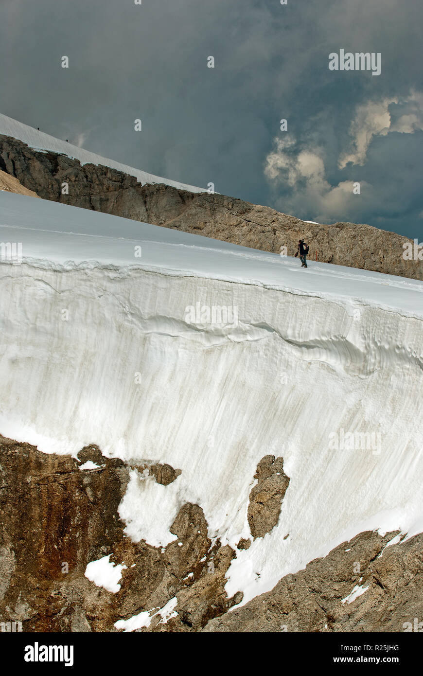 Marmolada gletscher -Fotos und -Bildmaterial in hoher Auflösung – Alamy