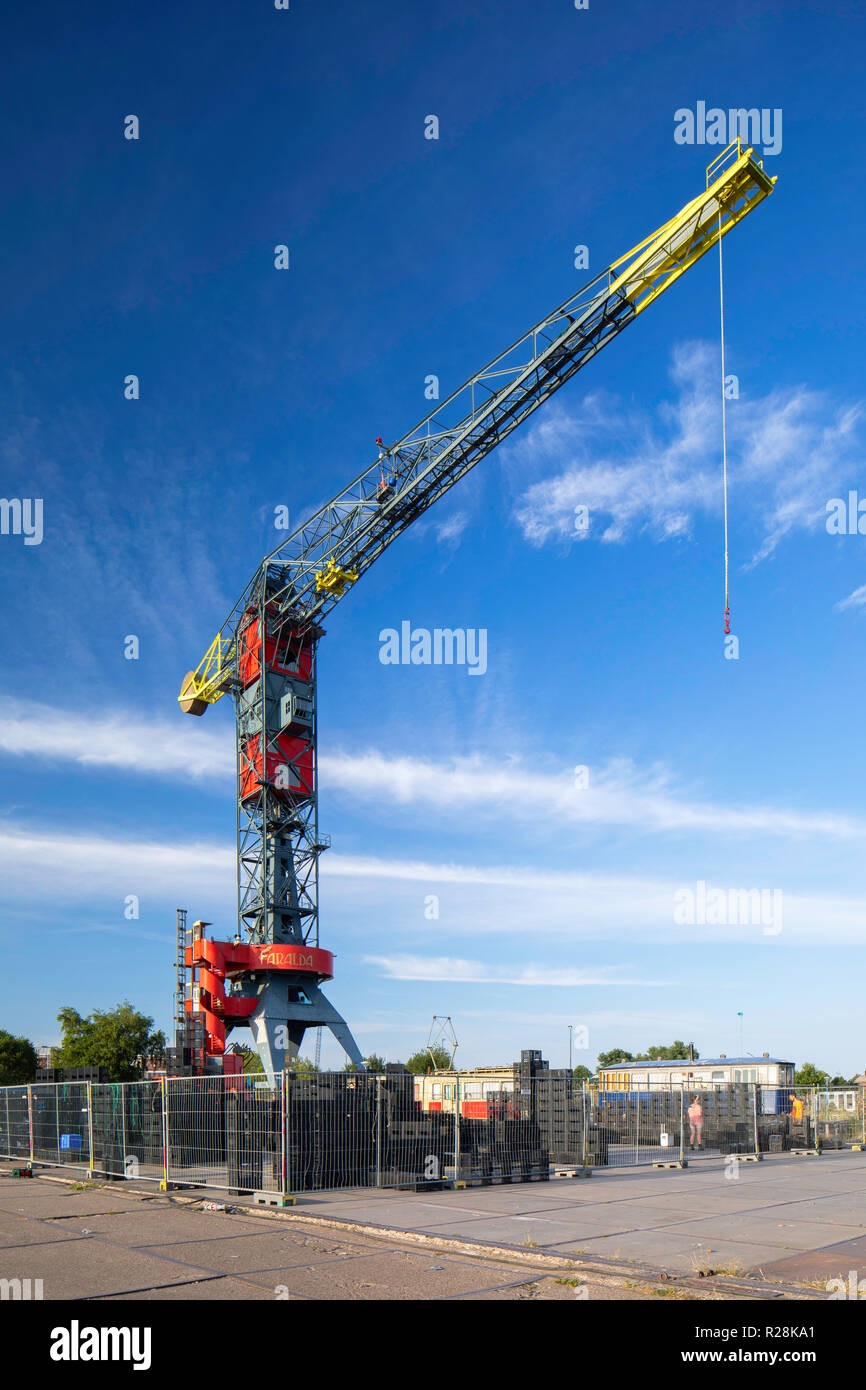 Ndsm kran hotel -Fotos und -Bildmaterial in hoher Auflösung – Alamy