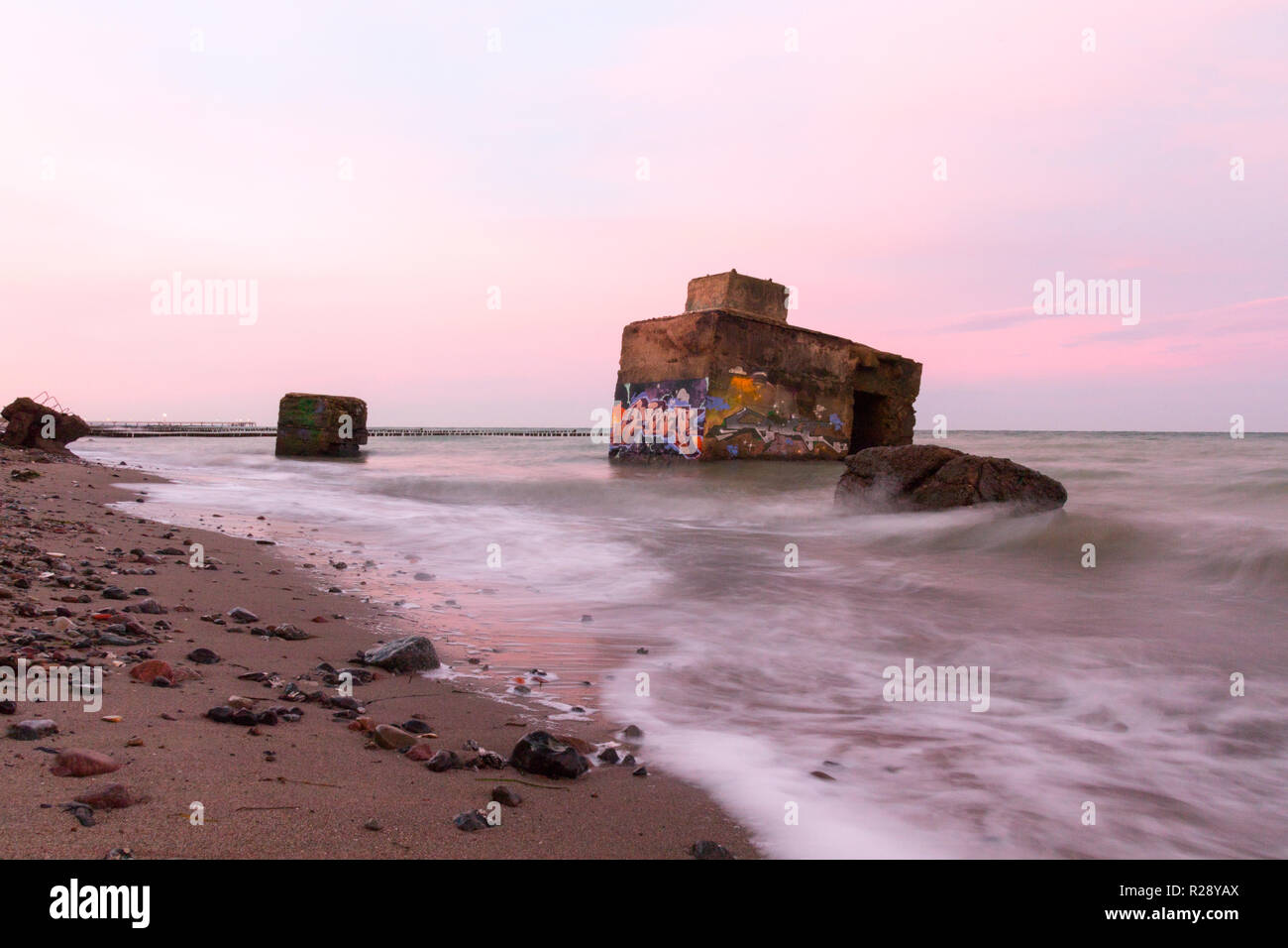 Prerow, Deutschland - Oktober 7, 2018: Blick auf einen Weltkrieg Bunker ...