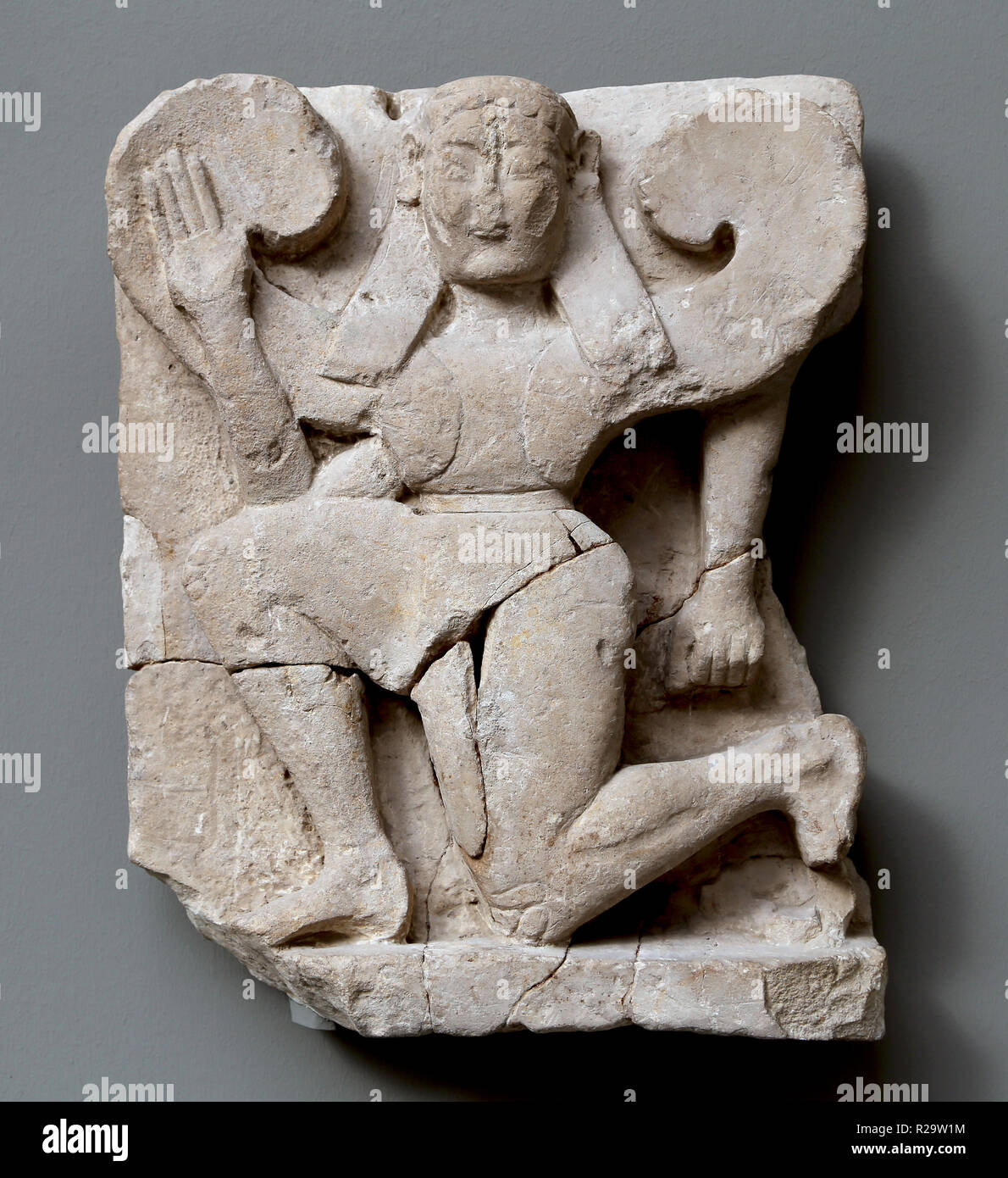 Female demon -Fotos und -Bildmaterial in hoher Auflösung – Alamy