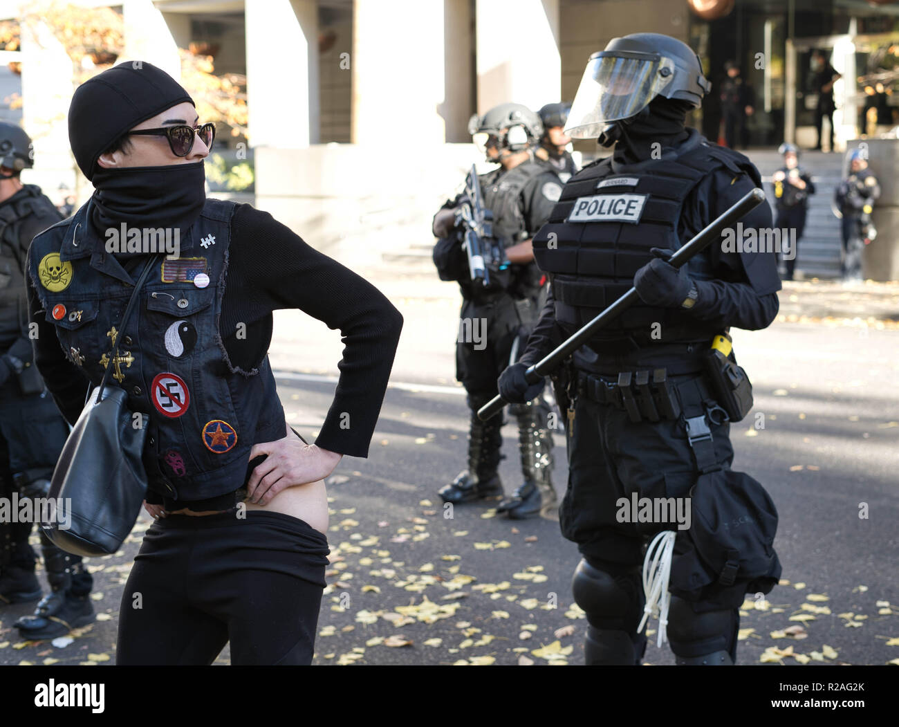Rose city antifa -Fotos und -Bildmaterial in hoher Auflösung – Alamy