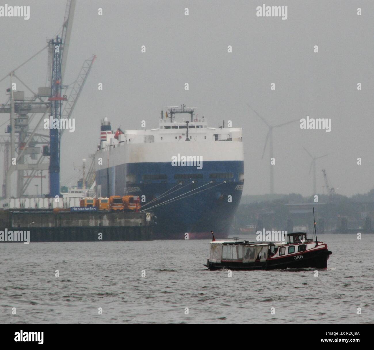 Kra hne -Fotos und -Bildmaterial in hoher Auflösung – Alamy