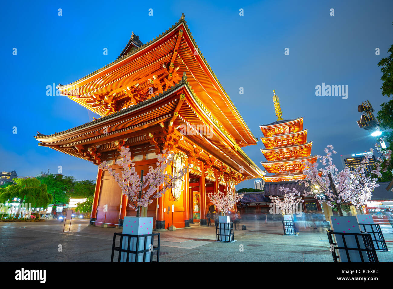 Tokyo temple -Fotos und -Bildmaterial in hoher Auflösung – Alamy