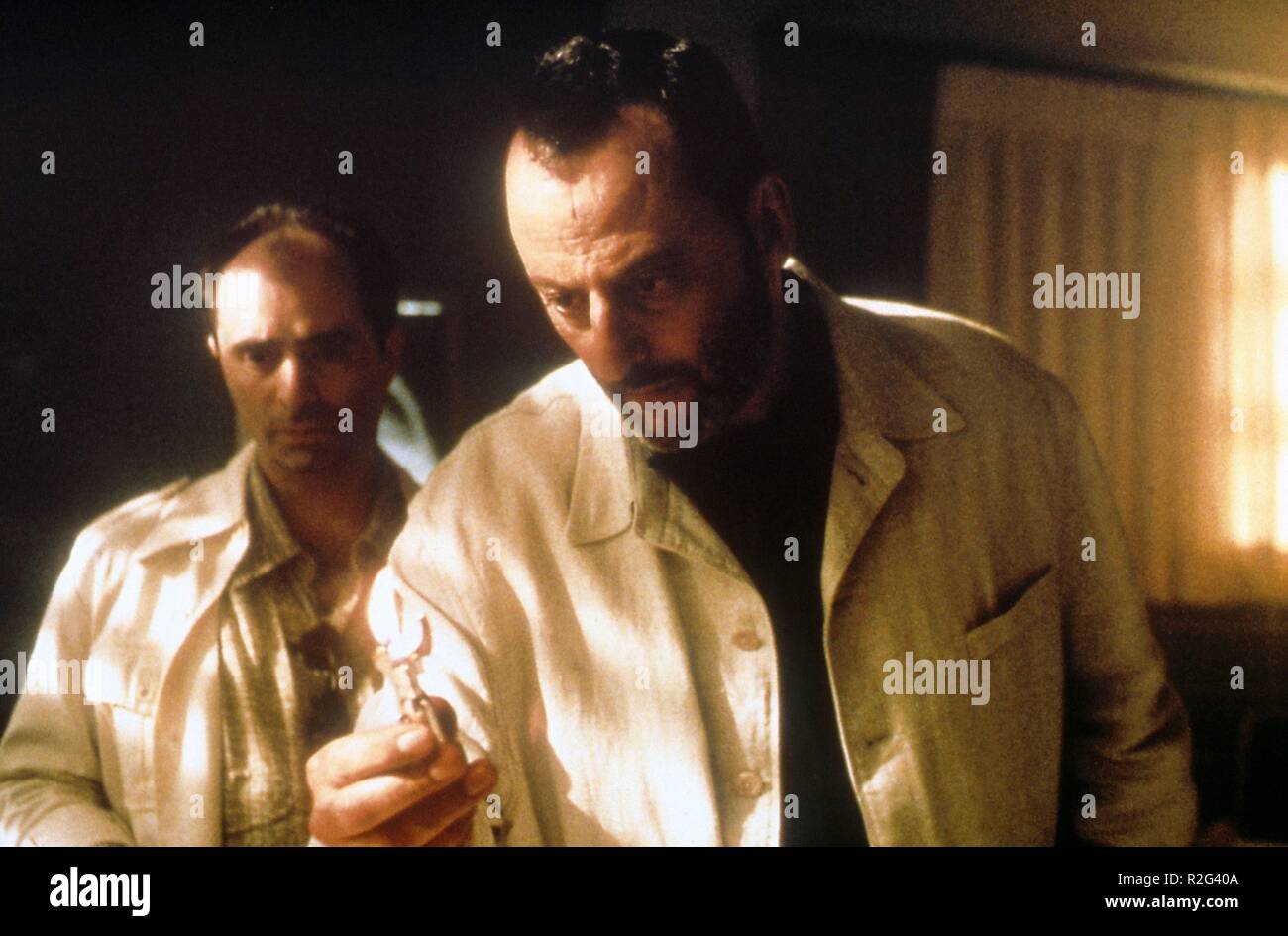 Godzilla 1998 jean reno -Fotos und -Bildmaterial in hoher Auflösung – Alamy