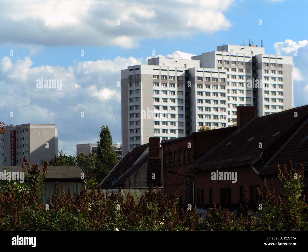 Plattenbau marzahn hellersdorf berlin -Fotos und -Bildmaterial in hoher ...
