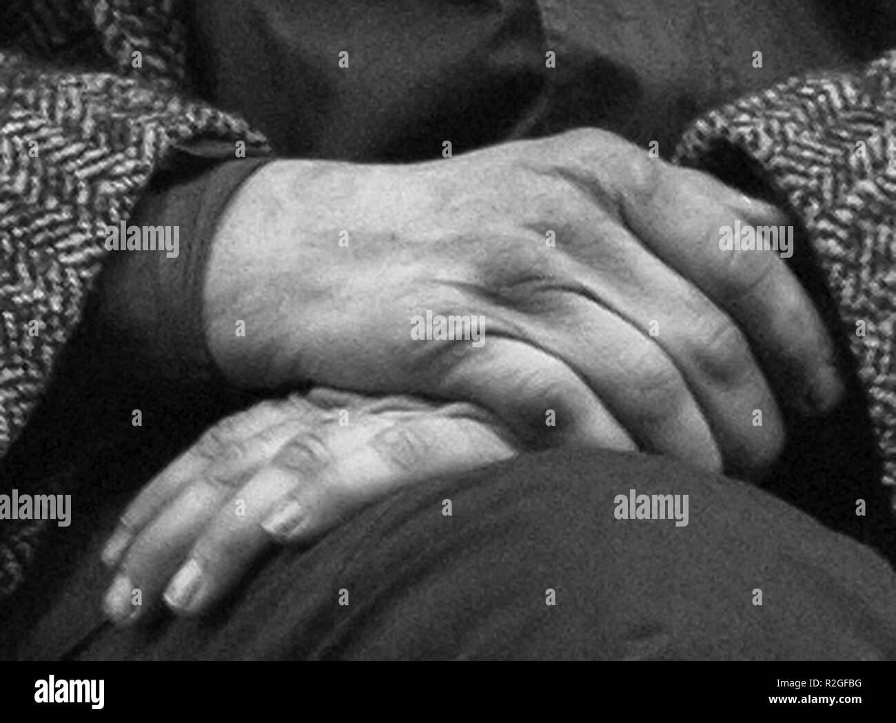 Alte ha nde -Fotos und -Bildmaterial in hoher Auflösung – Alamy