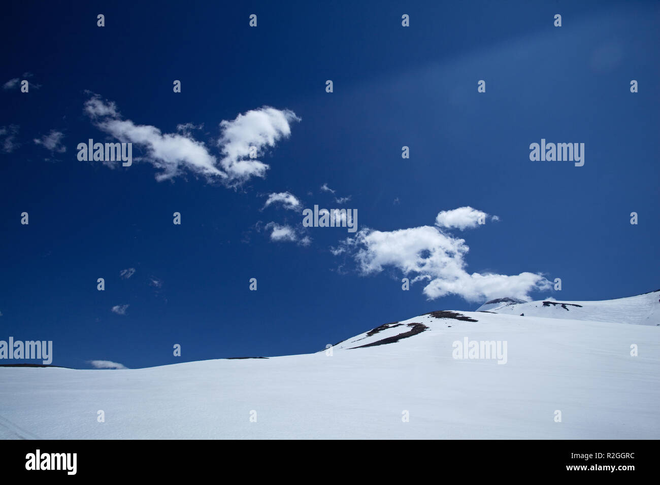 Avacha volcano -Fotos und -Bildmaterial in hoher Auflösung – Alamy