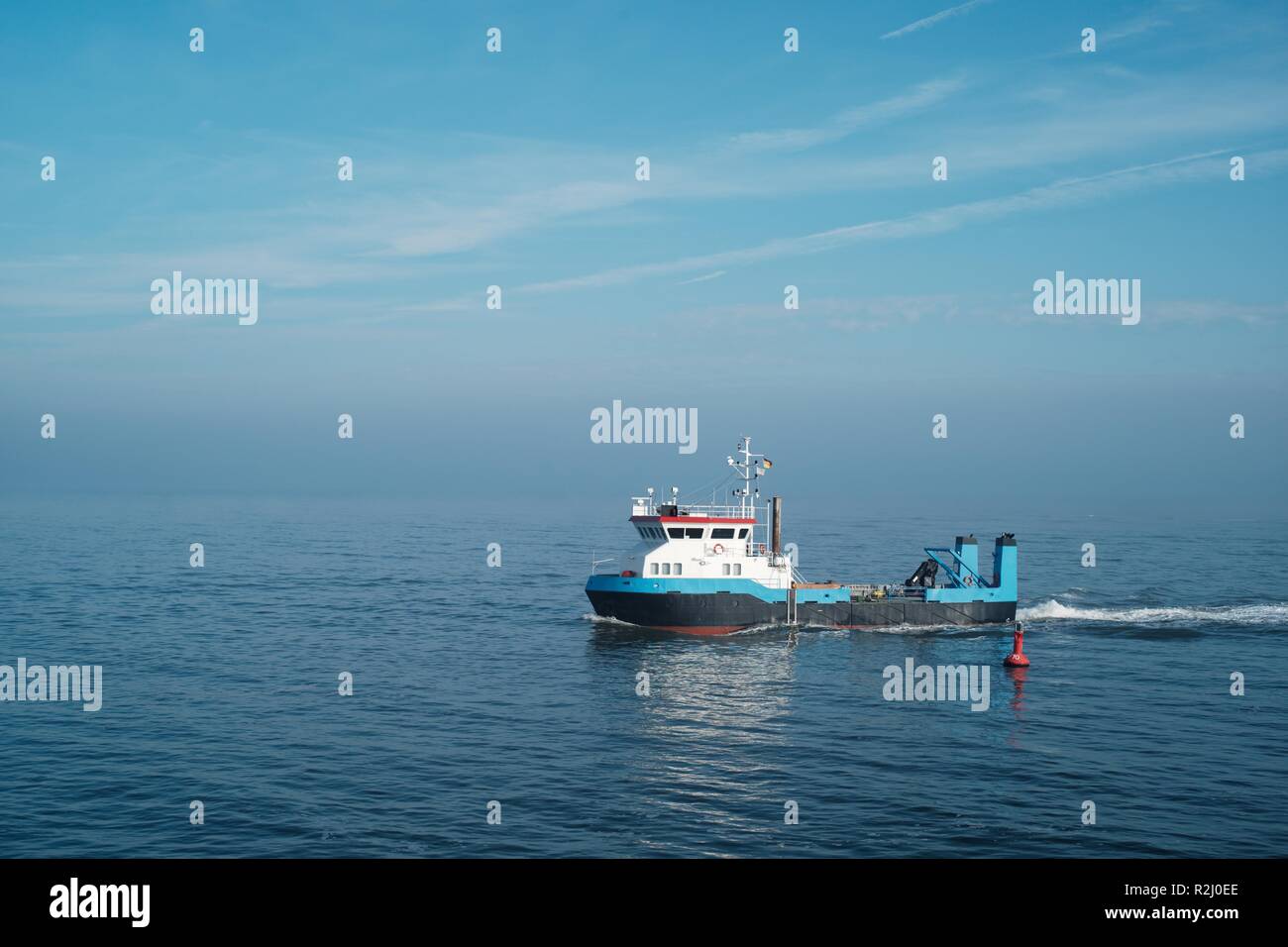 Schiff im wattenmeer -Fotos und -Bildmaterial in hoher Auflösung – Alamy
