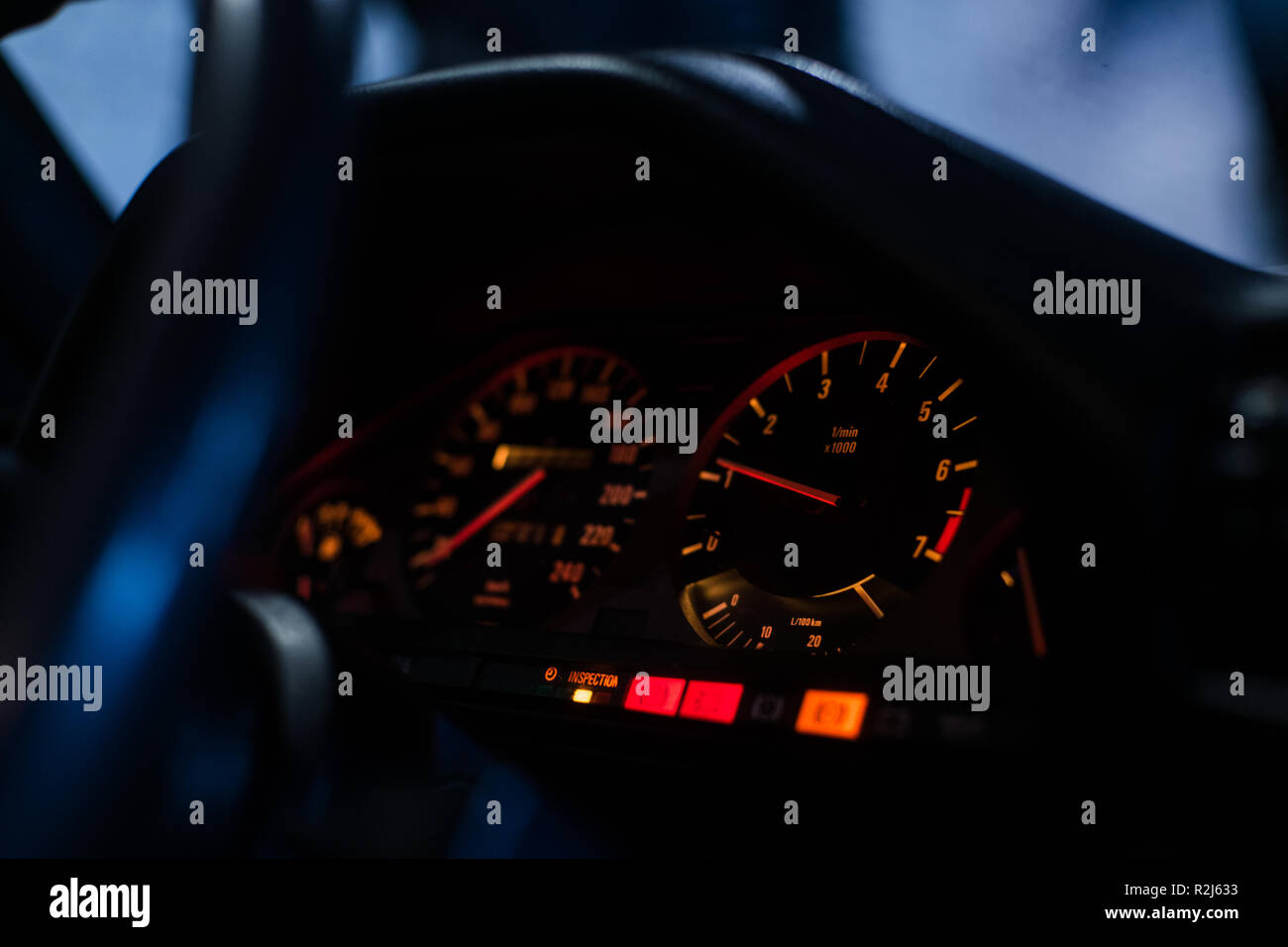 Instrumententafel cluster -Fotos und -Bildmaterial in hoher Auflösung ...