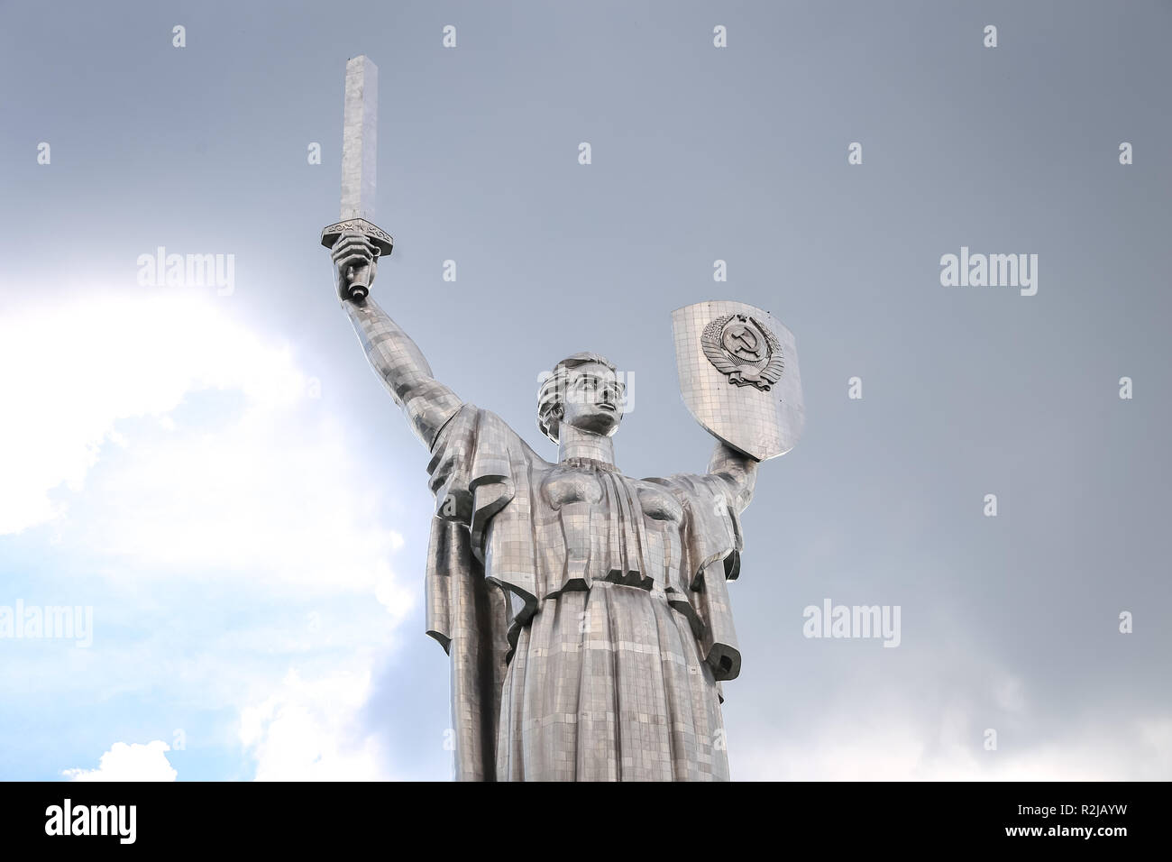 Rodina mat mutterland denkmal in kyiv -Fotos und -Bildmaterial in hoher ...