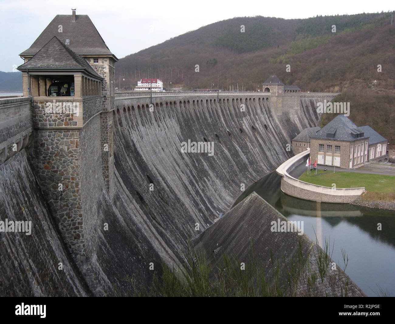 Lake Eder Dam Stockfotos und -bilder Kaufen - Alamy