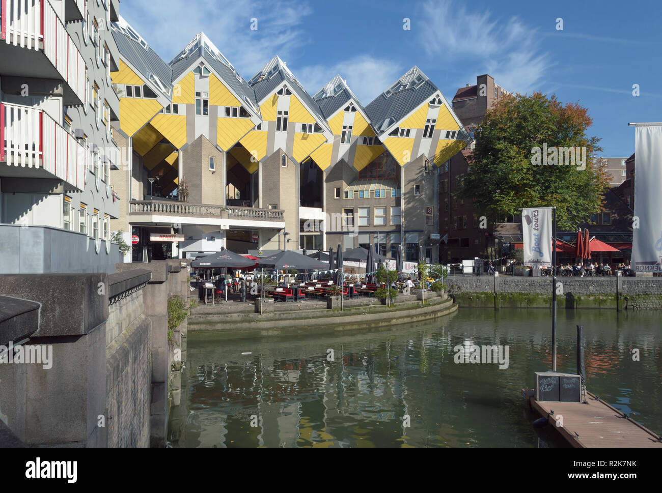 Unusual houses rotterdam -Fotos und -Bildmaterial in hoher Auflösung ...