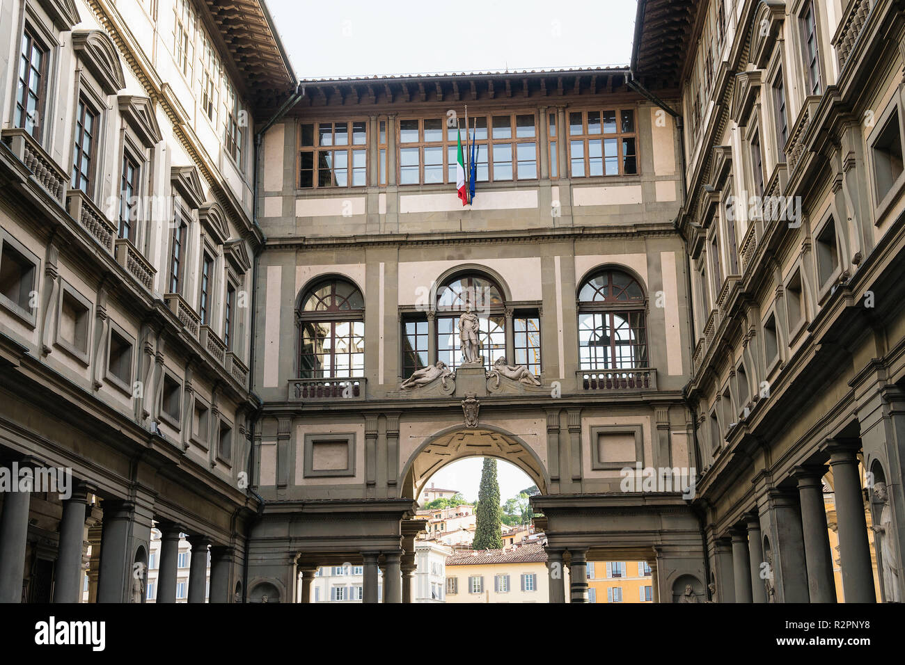 Florenz galleria degli uffizi uffizi galerie -Fotos und -Bildmaterial in hoher Auflösung - Seite ...