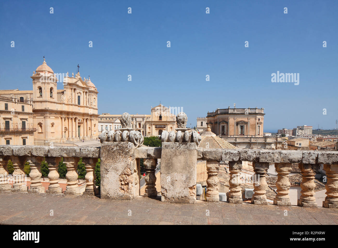 Benediktinerkloster santissimo salvatore -Fotos und -Bildmaterial in ...