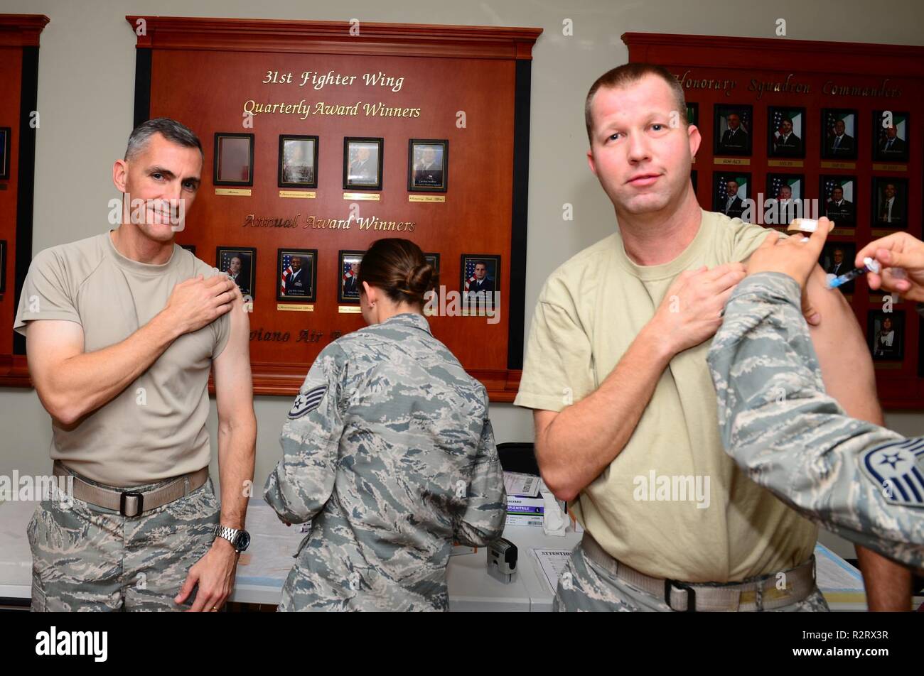 Brig. Gen. Daniel Lasica, 31 Fighter Wing Commander und Chief Master ...