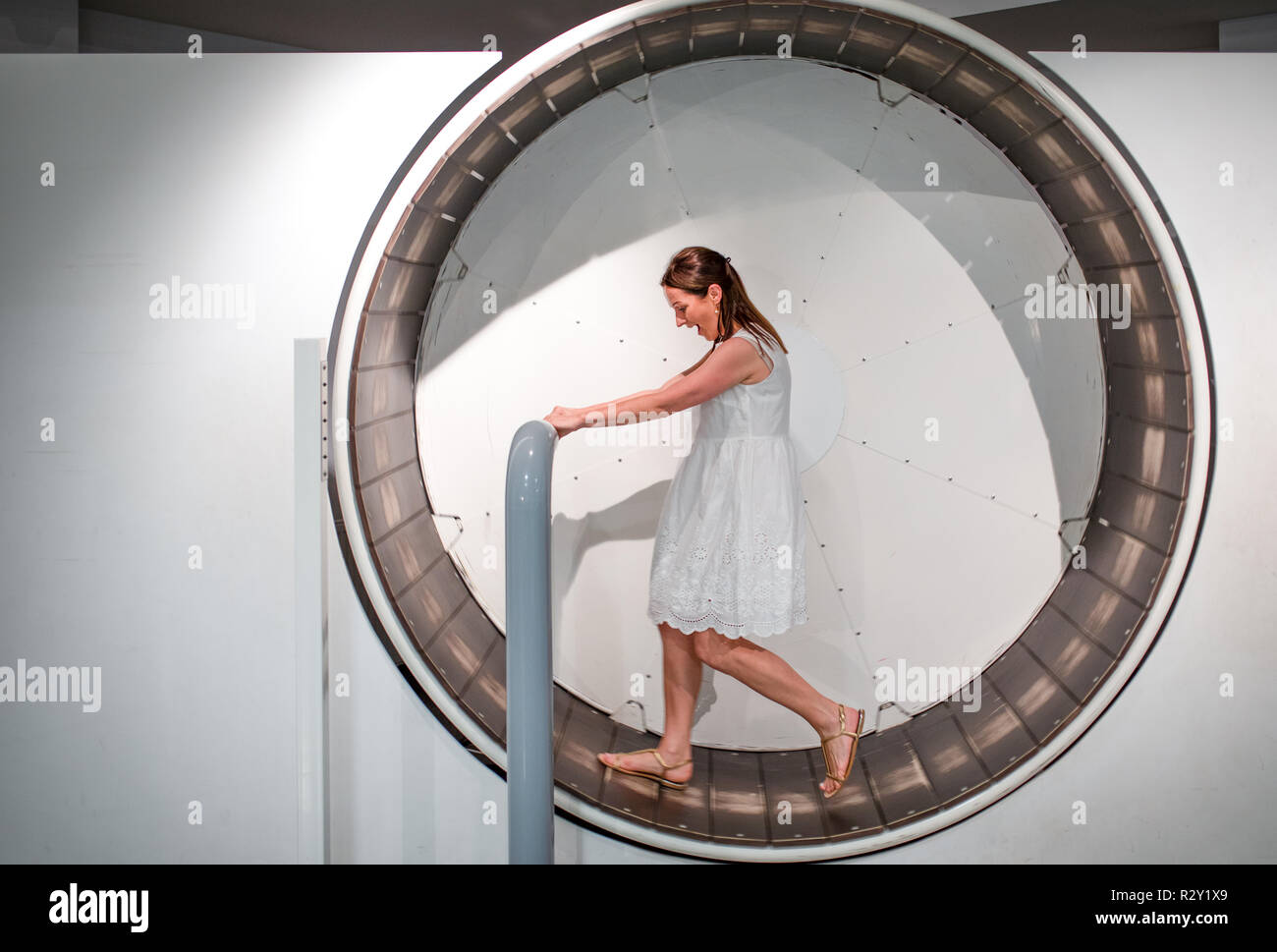 Menschliches hamsterrad -Fotos und -Bildmaterial in hoher Auflösung – Alamy