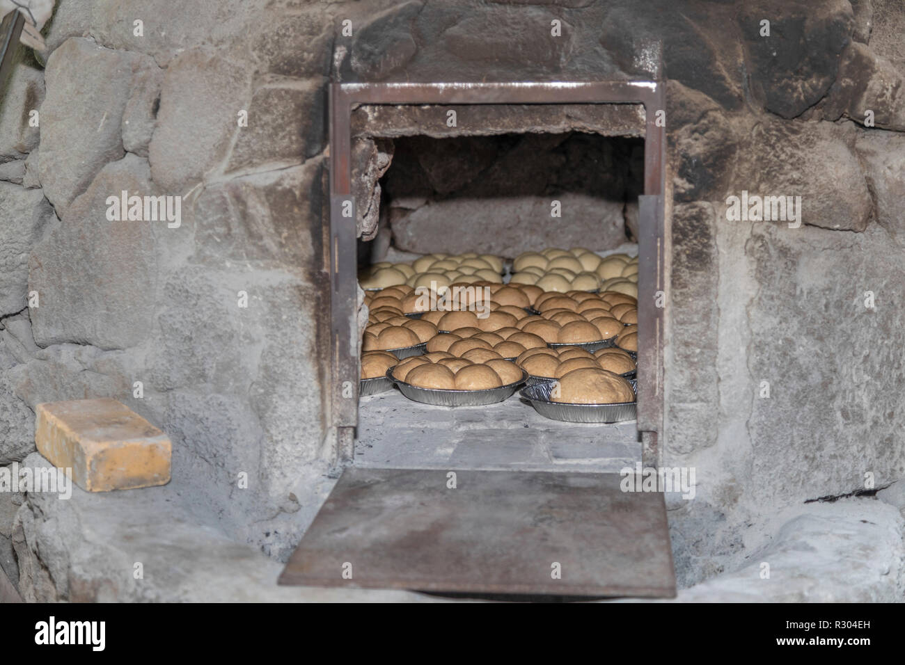 Brot Im Steinofen Backen | Gretchen Traudl
