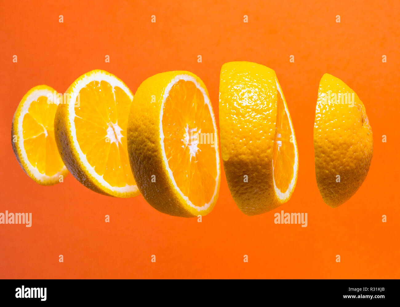 Schwimmende orangen -Fotos und -Bildmaterial in hoher Auflösung – Alamy