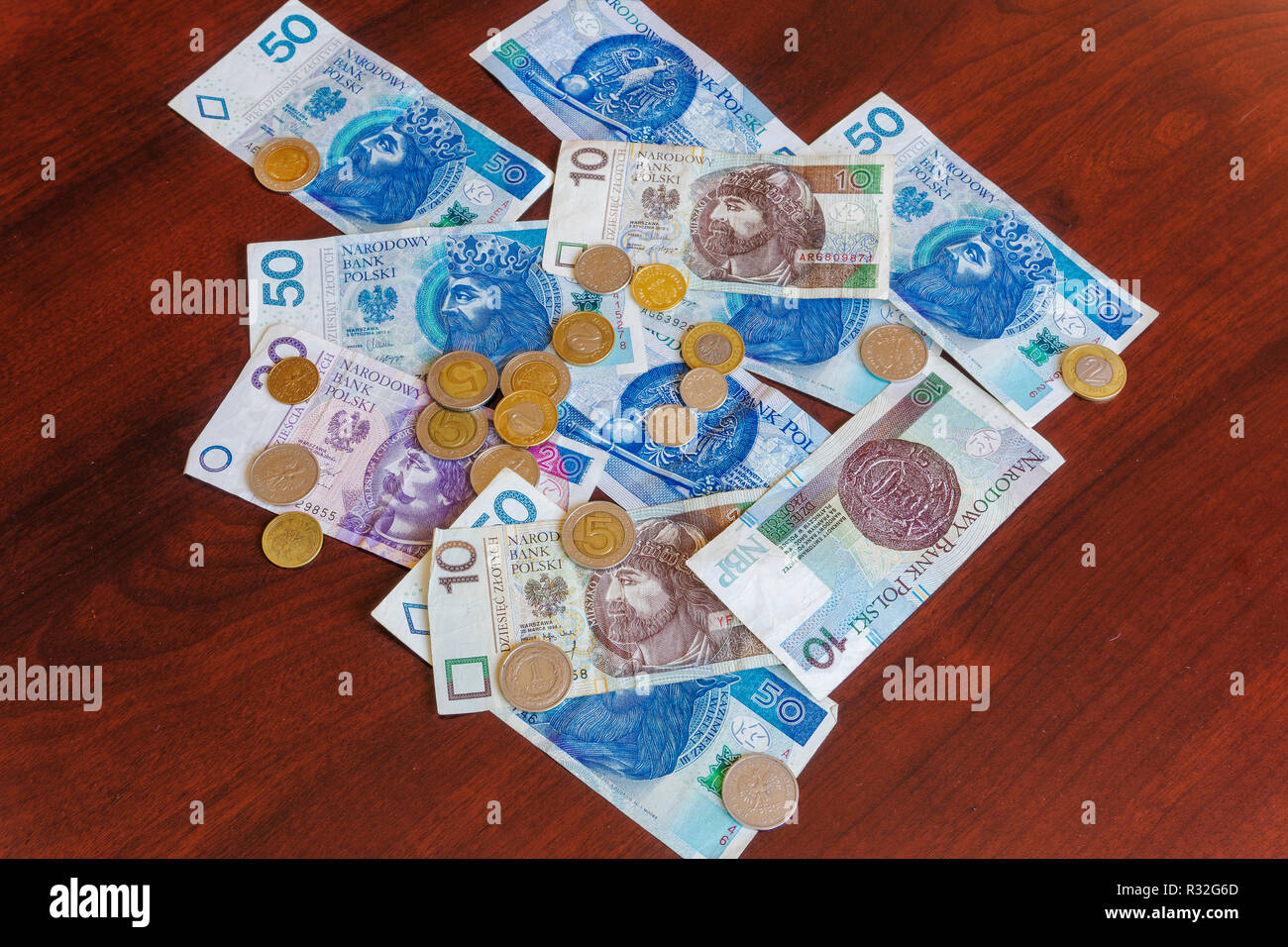 Polen währung -Fotos und -Bildmaterial in hoher Auflösung – Alamy