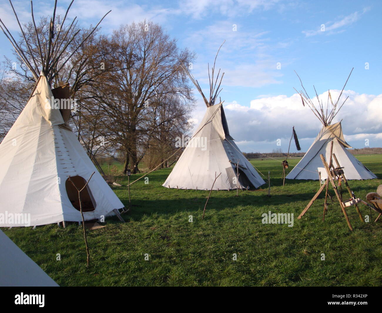 Indische tipi zelte -Fotos und -Bildmaterial in hoher Auflösung – Alamy