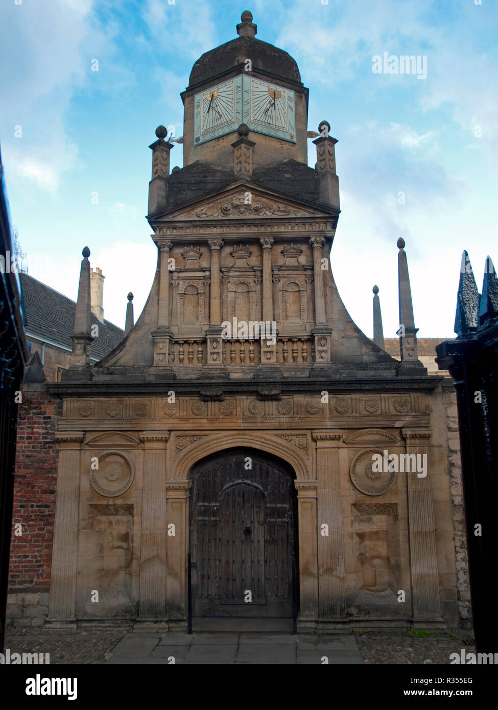 Tugend tor -Fotos und -Bildmaterial in hoher Auflösung – Alamy