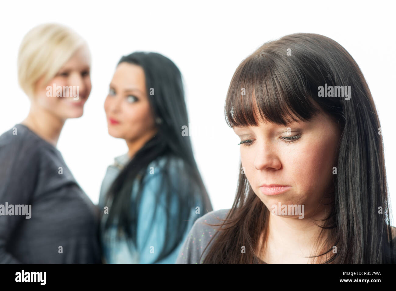 Lästern mädchen -Fotos und -Bildmaterial in hoher Auflösung – Alamy