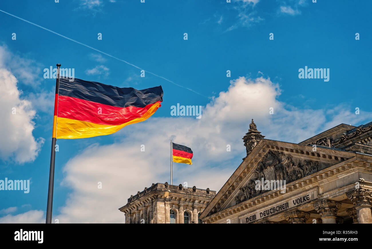 Die kuppel deutschland kennzeichnet a -Fotos und -Bildmaterial in hoher ...