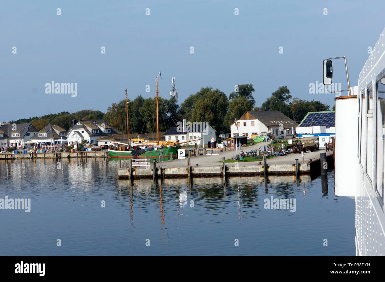 Fahrhafen vitte hiddensee -Fotos und -Bildmaterial in hoher Auflösung ...