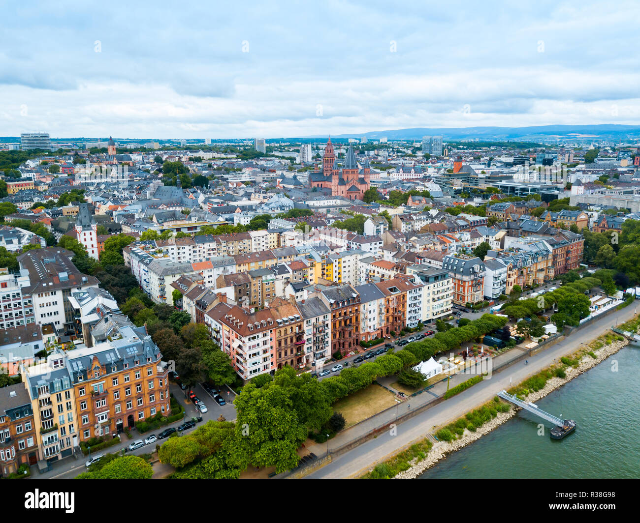 Mainzer Altstadt Antenne Panoramablick. Mainz ist die Hauptstadt und ...