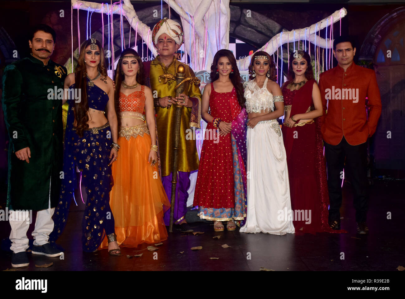 Mumbai, Indien. 21 Nov, 2018. (L - R) Schauspieler Shakti Anand, Shilpa ...