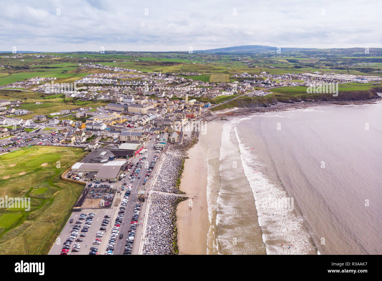 Lahinch auf liscannor bay -Fotos und -Bildmaterial in hoher Auflösung ...