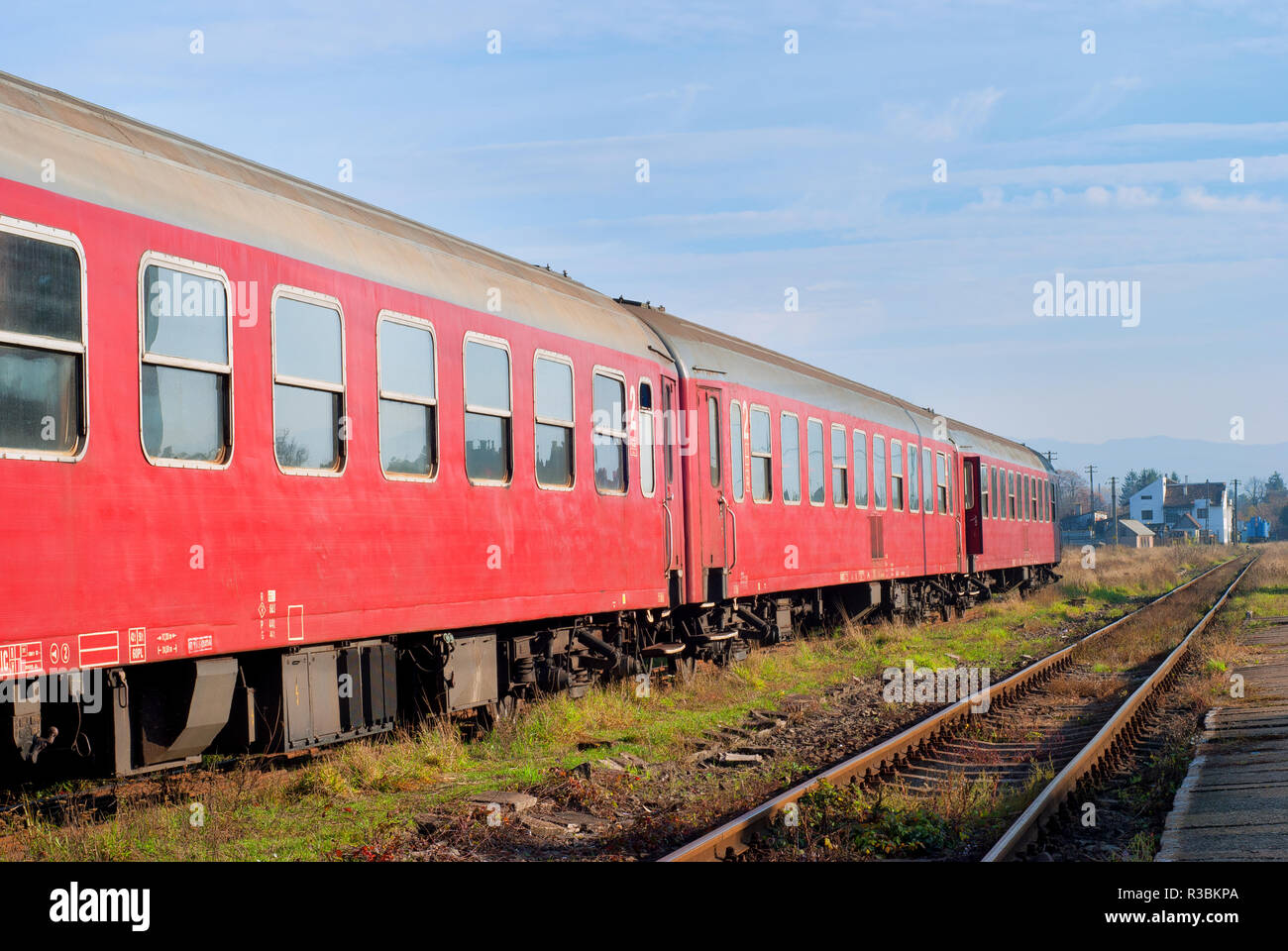 Red wagons -Fotos und -Bildmaterial in hoher Auflösung – Alamy