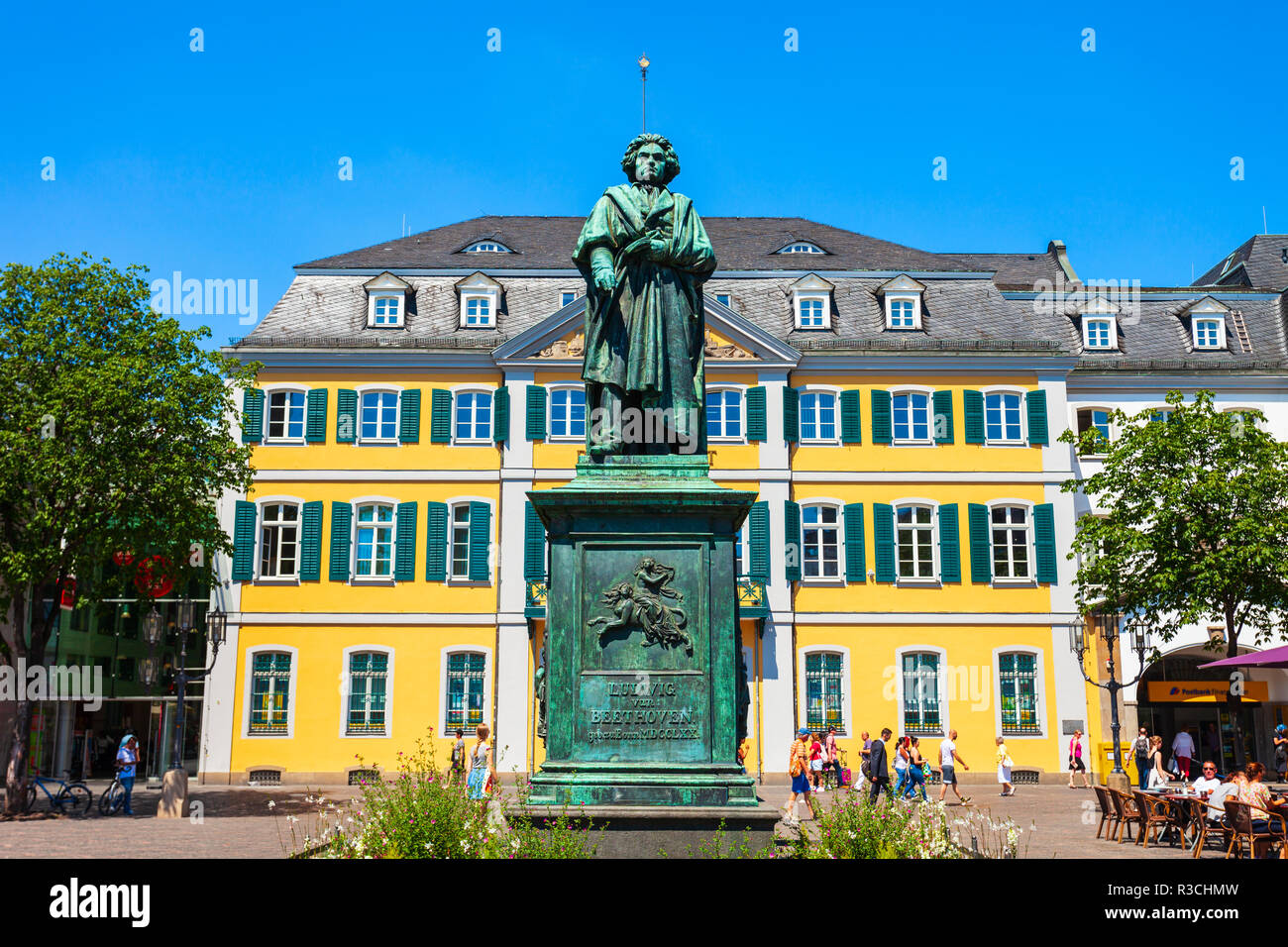 Beethovendenkmal bonn -Fotos und -Bildmaterial in hoher Auflösung – Alamy