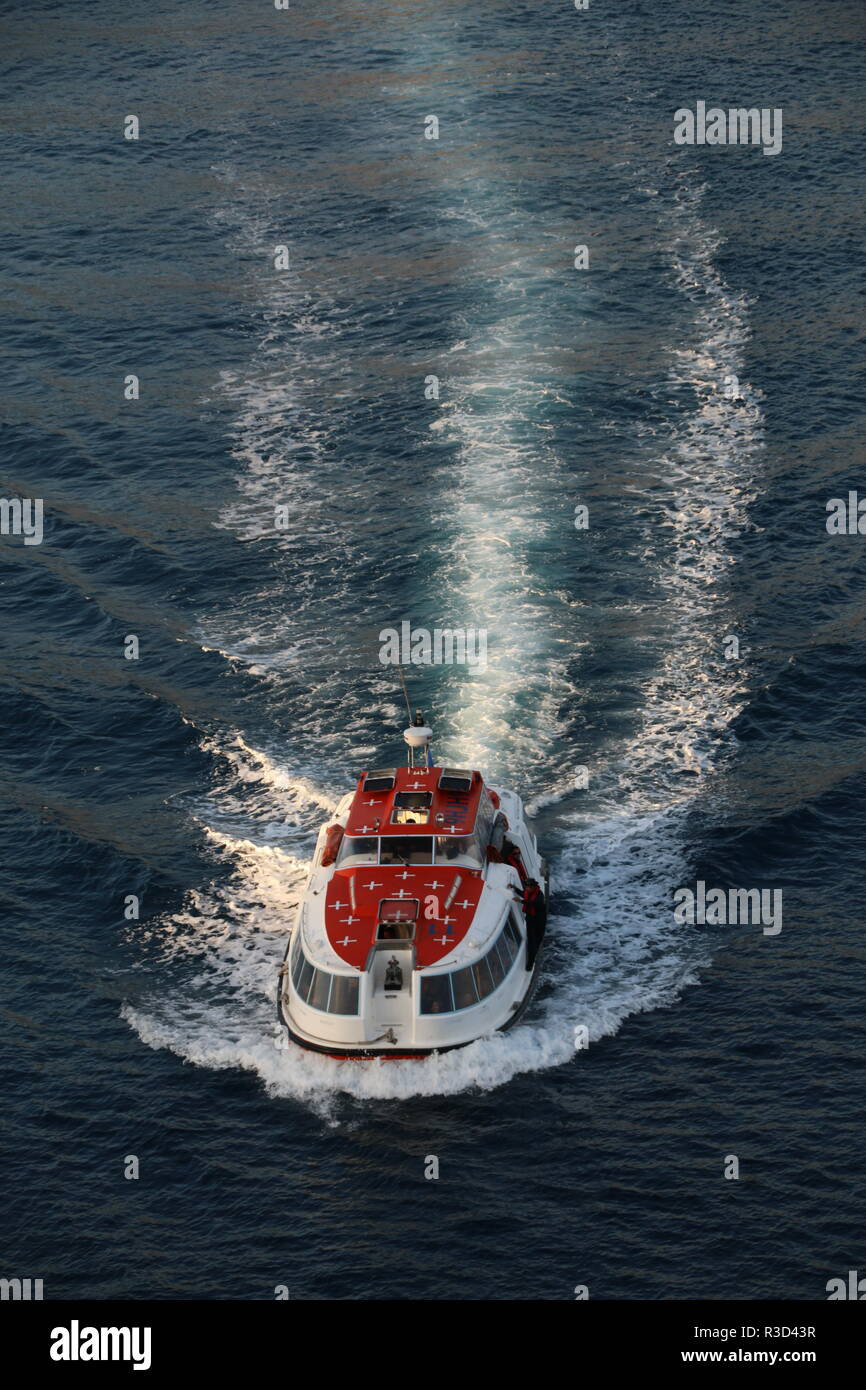 Kreuzfahrt tender -Fotos und -Bildmaterial in hoher Auflösung – Alamy