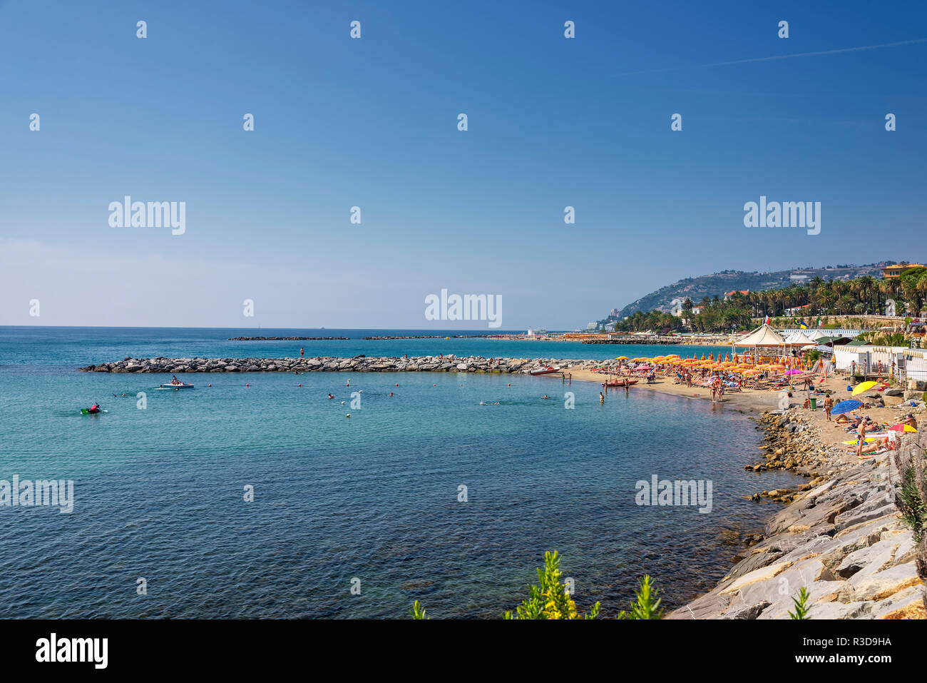 San remo strand -Fotos und -Bildmaterial in hoher Auflösung – Alamy