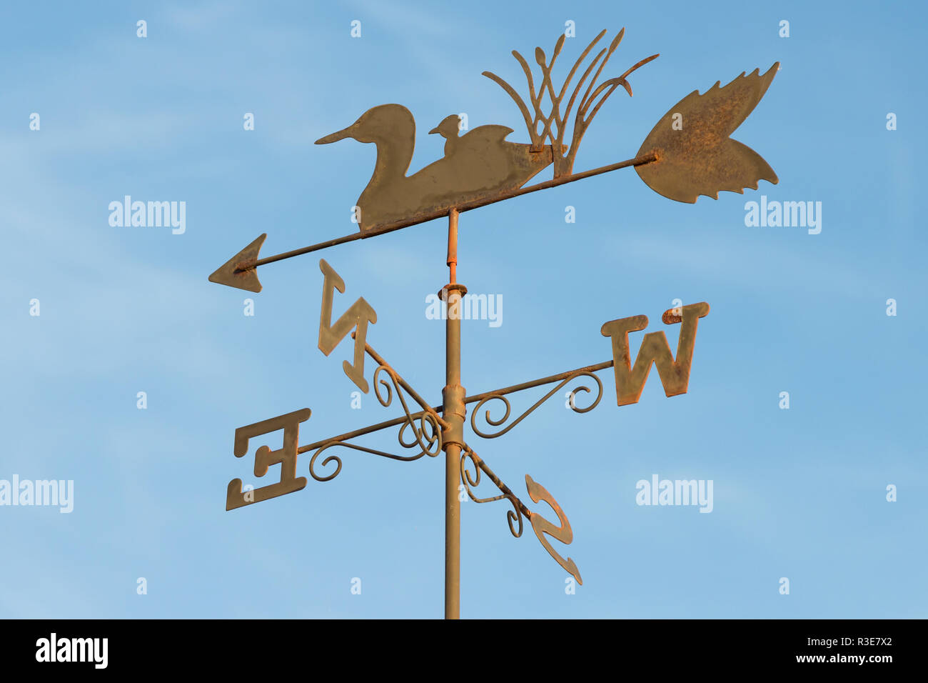 Pfeil windfahne -Fotos und -Bildmaterial in hoher Auflösung – Alamy