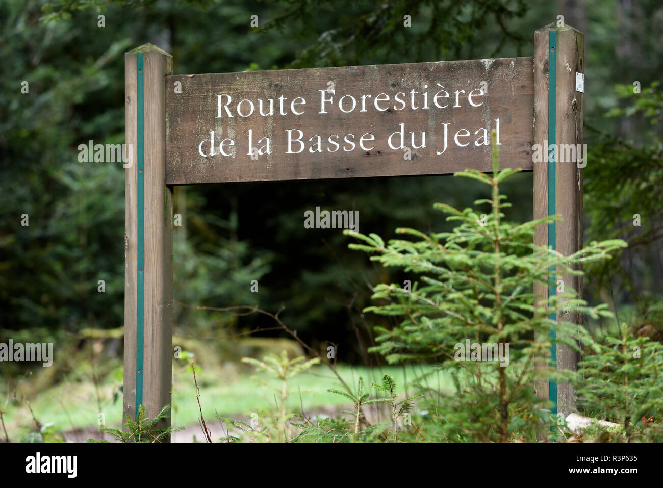 Les rouges eaux -Fotos und -Bildmaterial in hoher Auflösung – Alamy