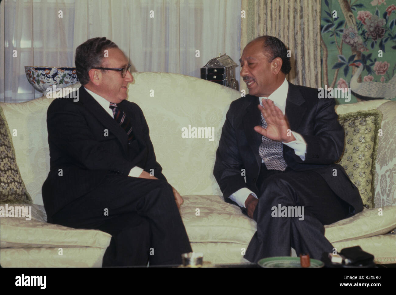 Anwar as sadat kissinger -Fotos und -Bildmaterial in hoher Auflösung – Alamy