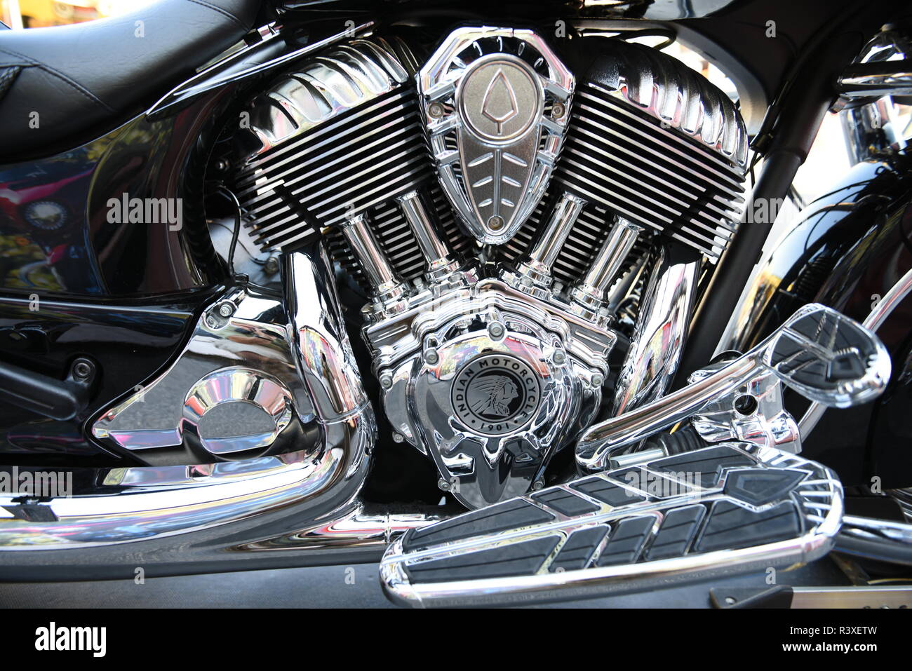 Indian motorcycle engine -Fotos und -Bildmaterial in hoher Auflösung ...