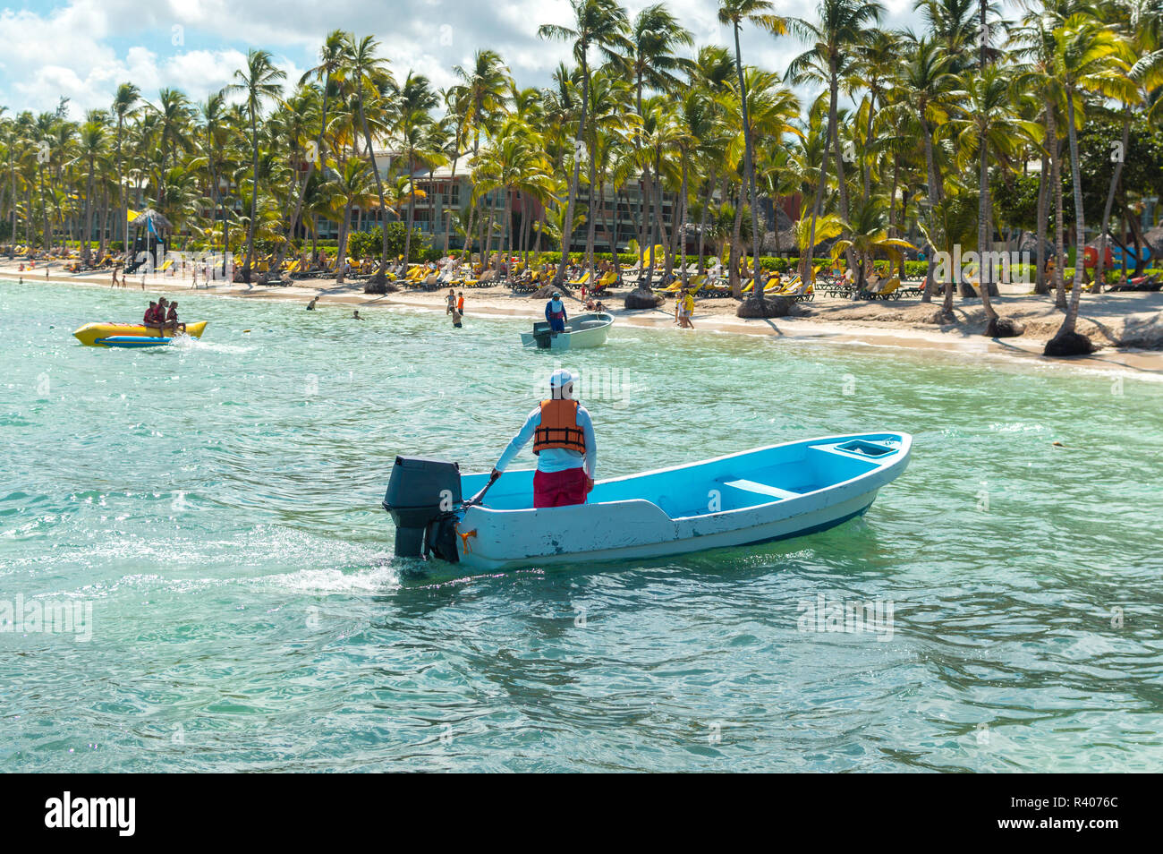 Boot im ozean in der dominikanischen republik punta cana -Fotos und ...
